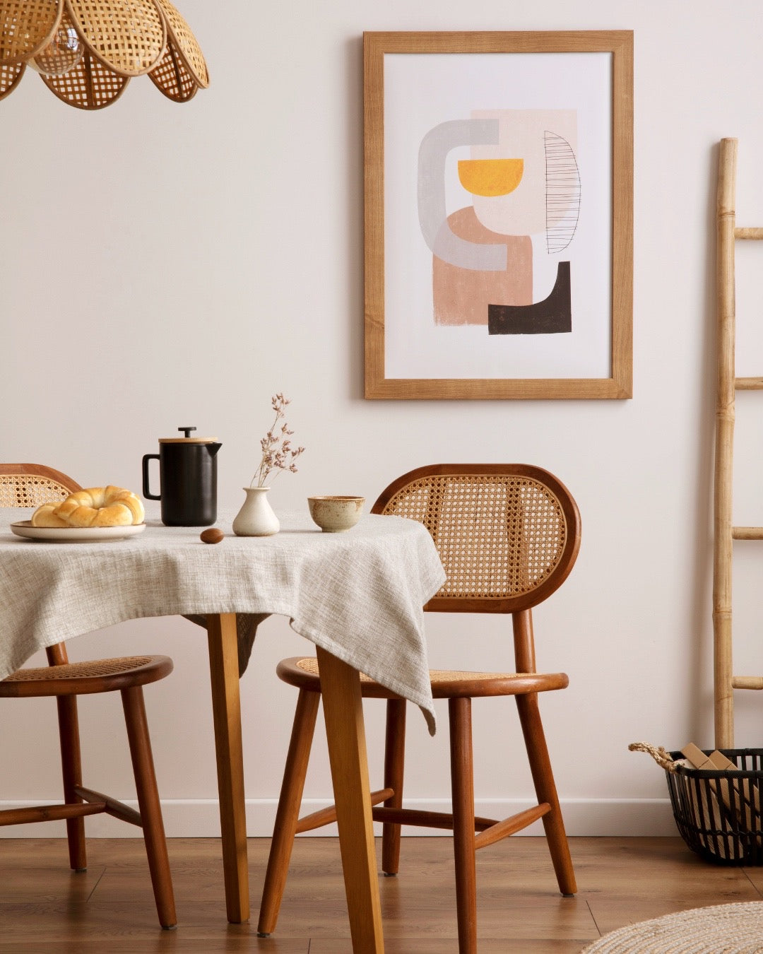 Dining Room – Aroomy
